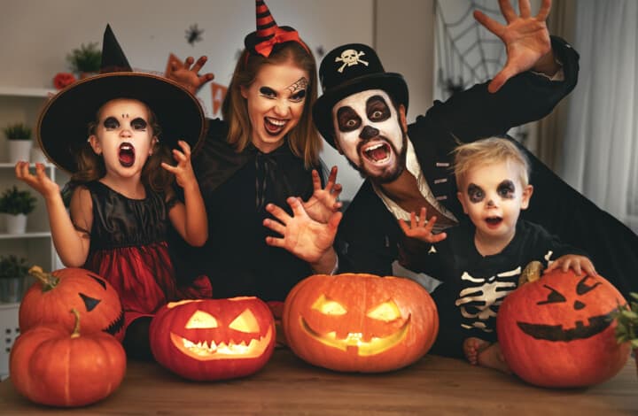 25 DIY Halloween Costumes For Kids and Adults | Healthy Crafts