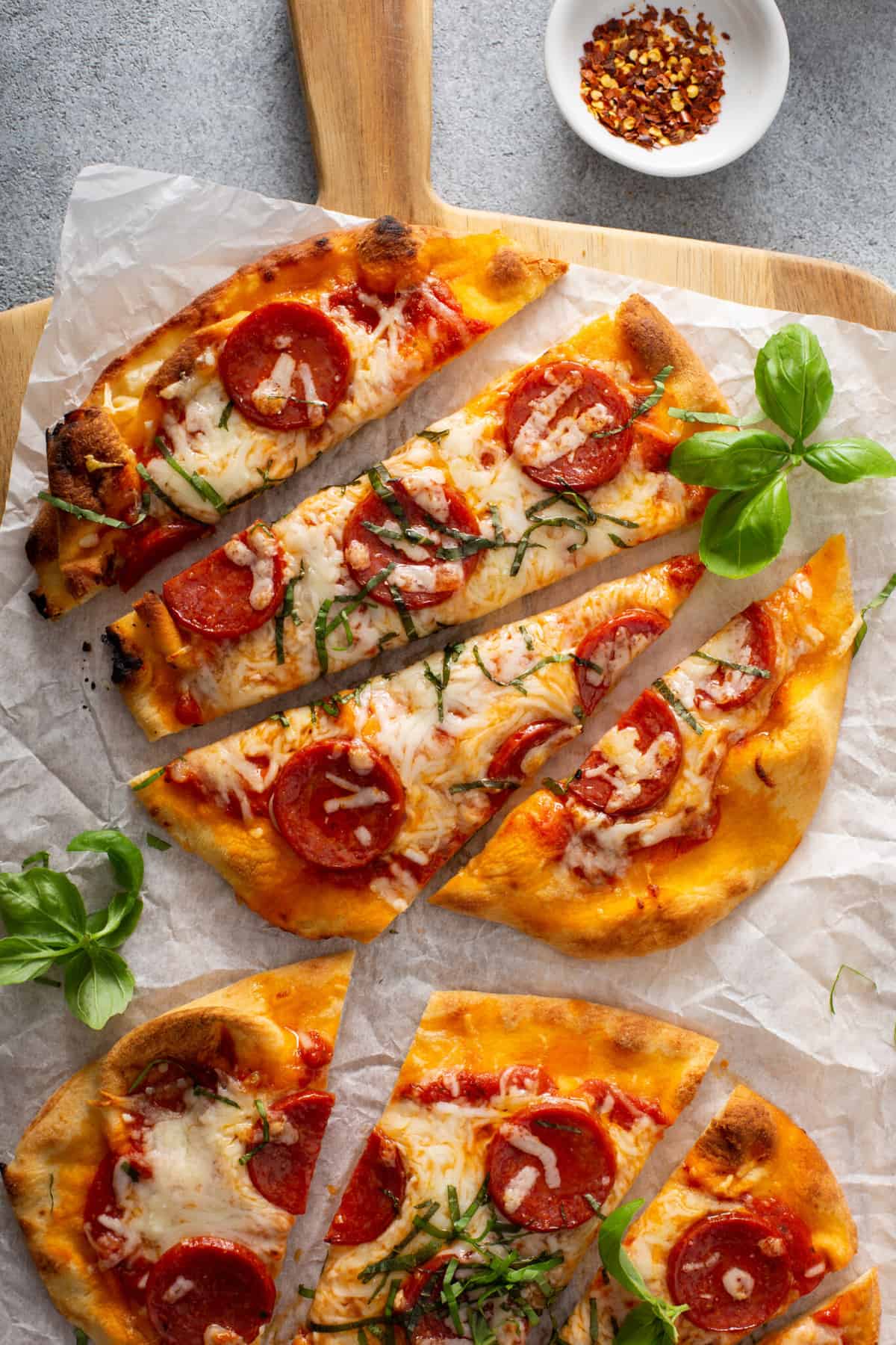 Pepperoni Flatbread Pizza - Quick and Easy - Hungry Foodie
